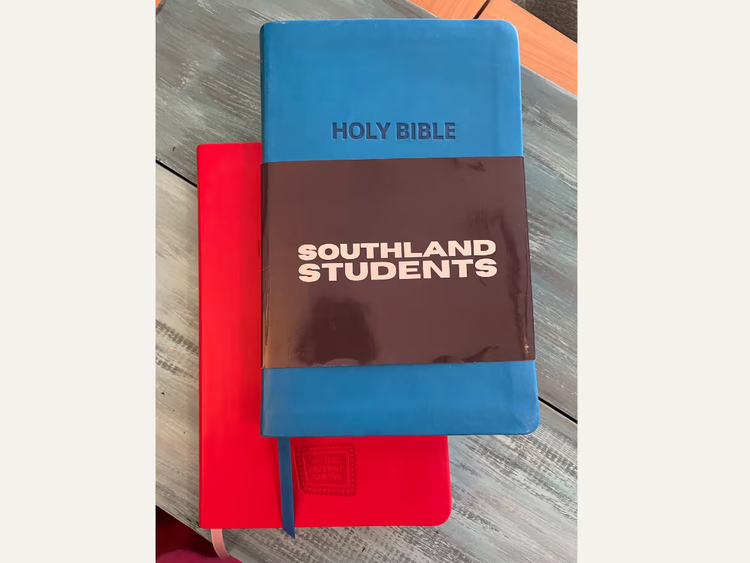 Fully Customized Bibles – ChurchSource